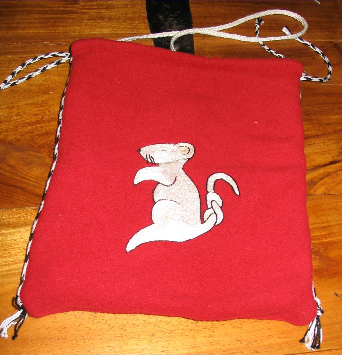 Regalia, Peerage and Award Identification – Lochac Royalty